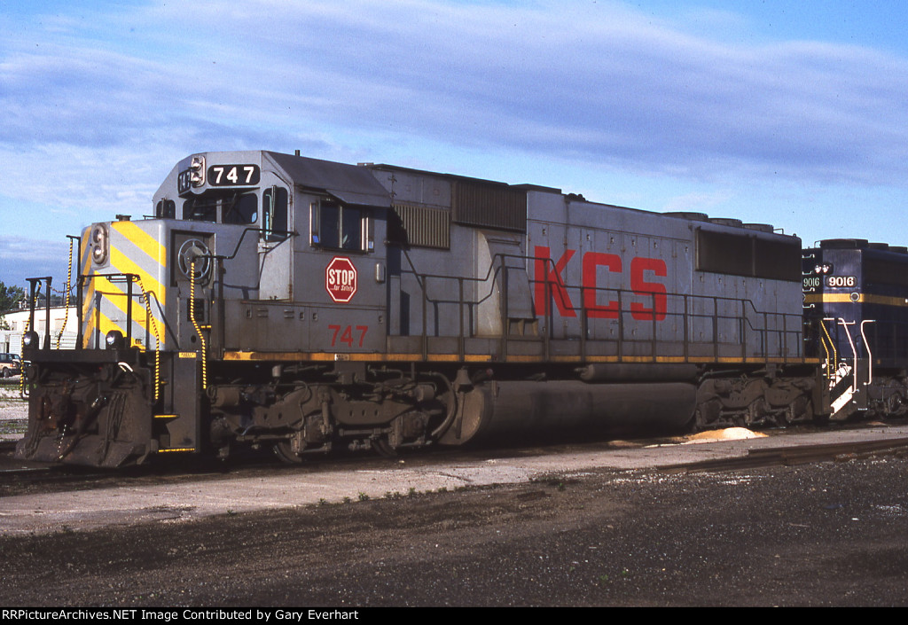 KCS SD60 #747 - Kansas City Southern